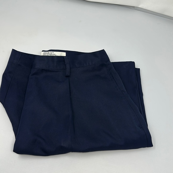Izod Club | Shorts | Izod Club Womens 8 Navy Blue Pocket Shorts | Poshmark